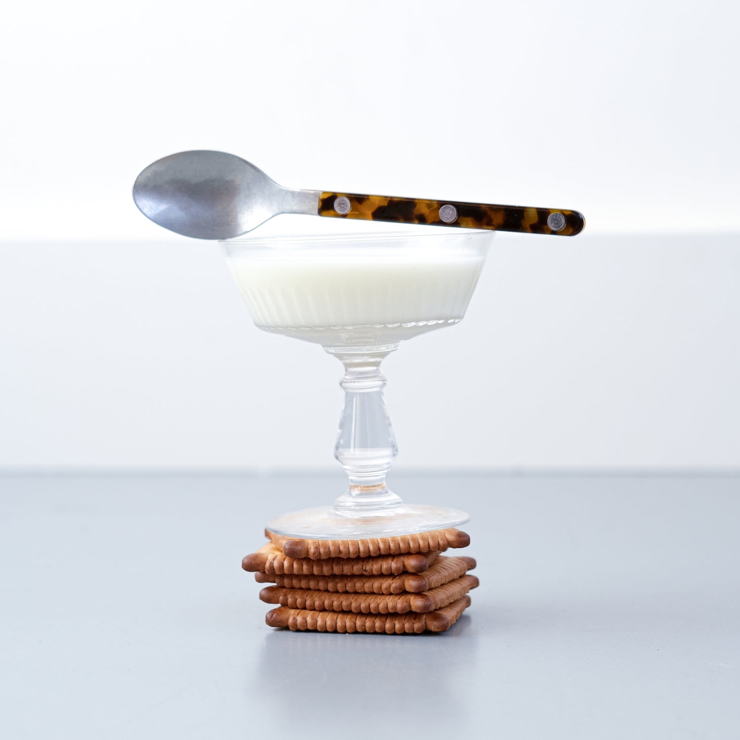 Bistrot Tortoise, Faux Tortoise - 24 pieces cutlery set - Sabre US